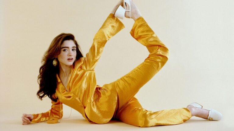 Natalia Dyer aka Nancy Wheeler Biography, Age, Boyfreind, Family ...